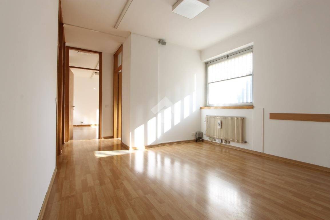 Quadrilocale via forni di sotto 38, Volontari - Planis, Udine