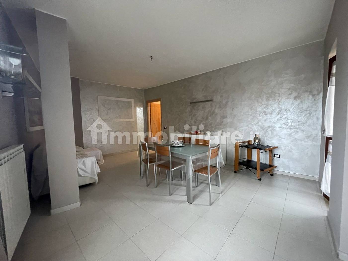 Trilocale via Enrico Lauro, Centro, Grazzanise