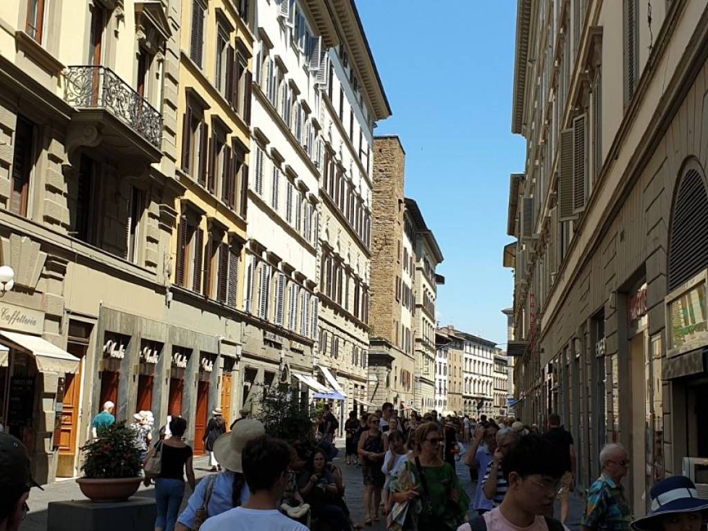 Locale commerciale via Faenza, Firenze, Rif. 103069106 - Immobiliare.it