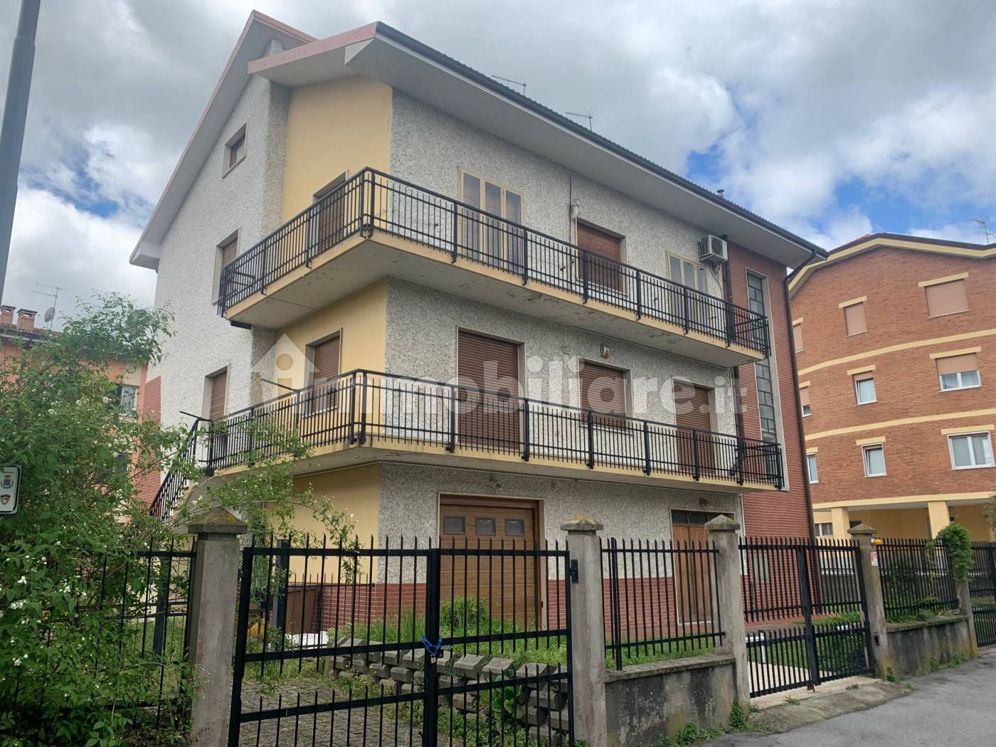 Quadrilocale via Camillo Benso di Cavour 15, Centro, Carcare