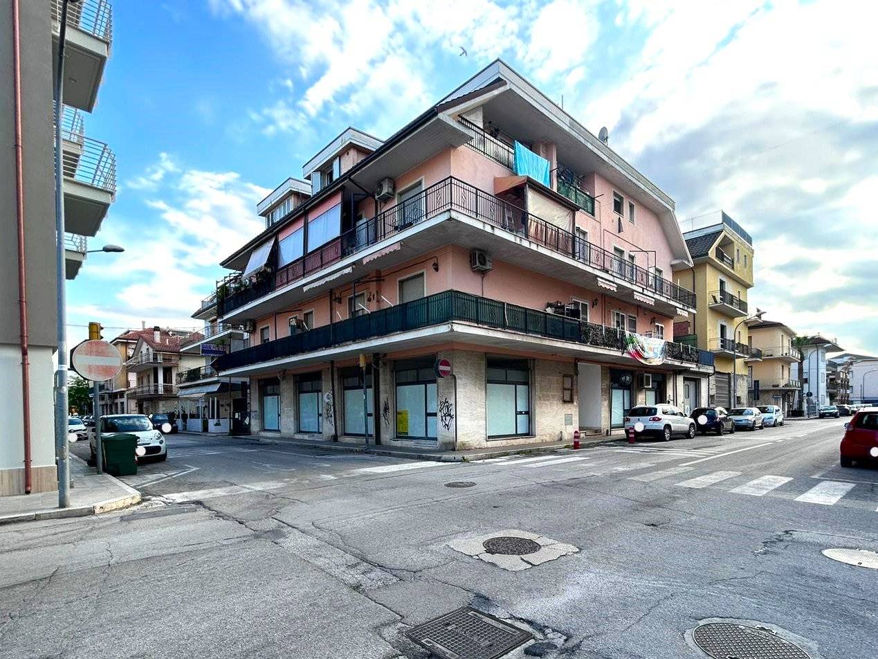 Trilocale via Esino 12, Porto d'Ascoli, San Benedetto del Tronto