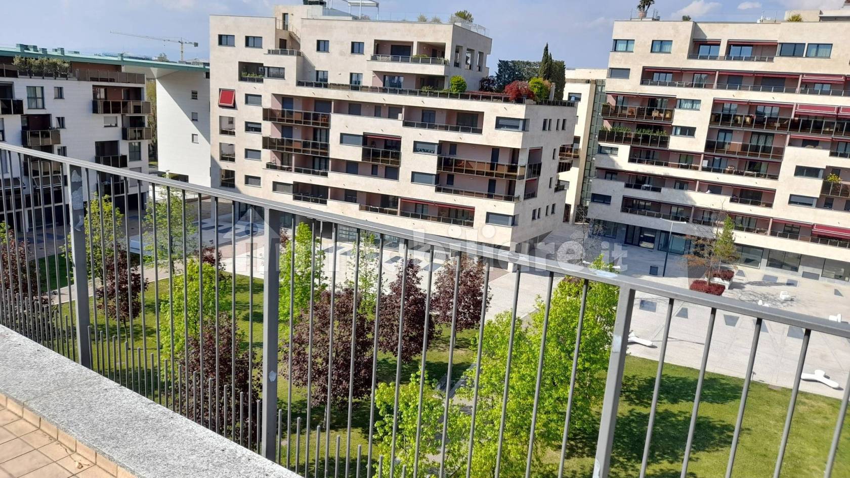 Trilocale via Aldo Moro, Semicentro, Vimercate