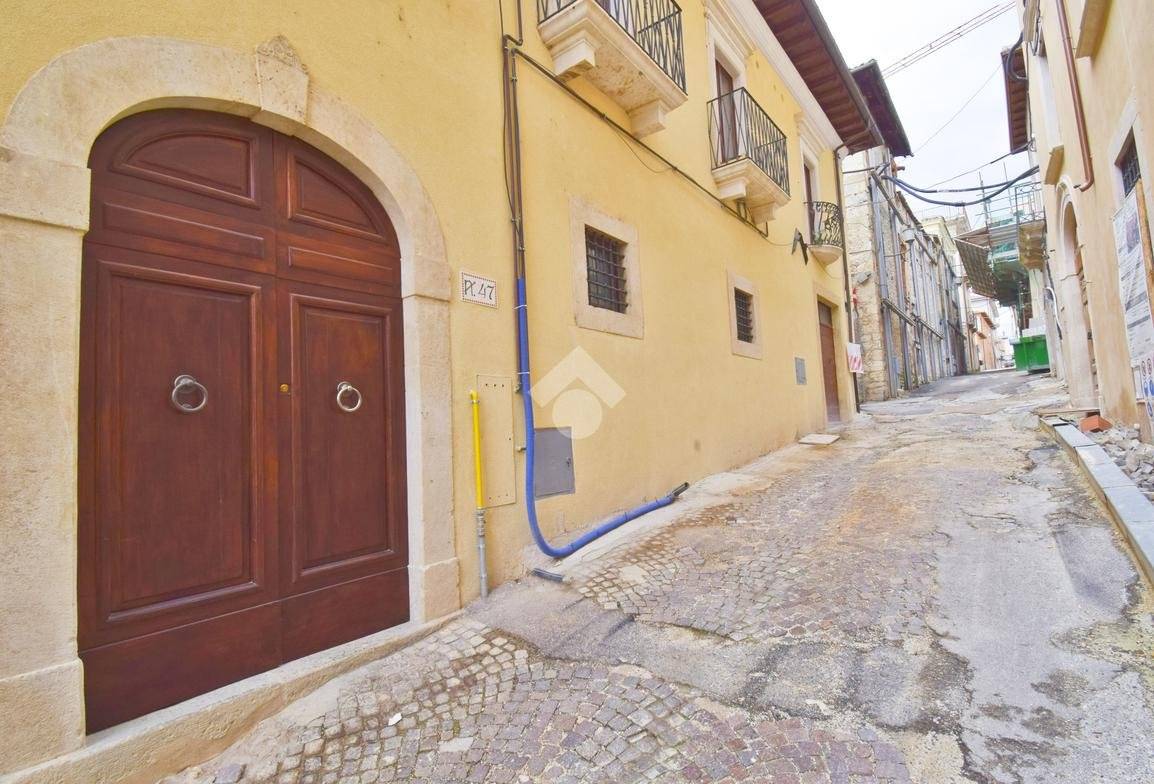 Appartamento via Celestino V 31, Villa Comunale, L'Aquila