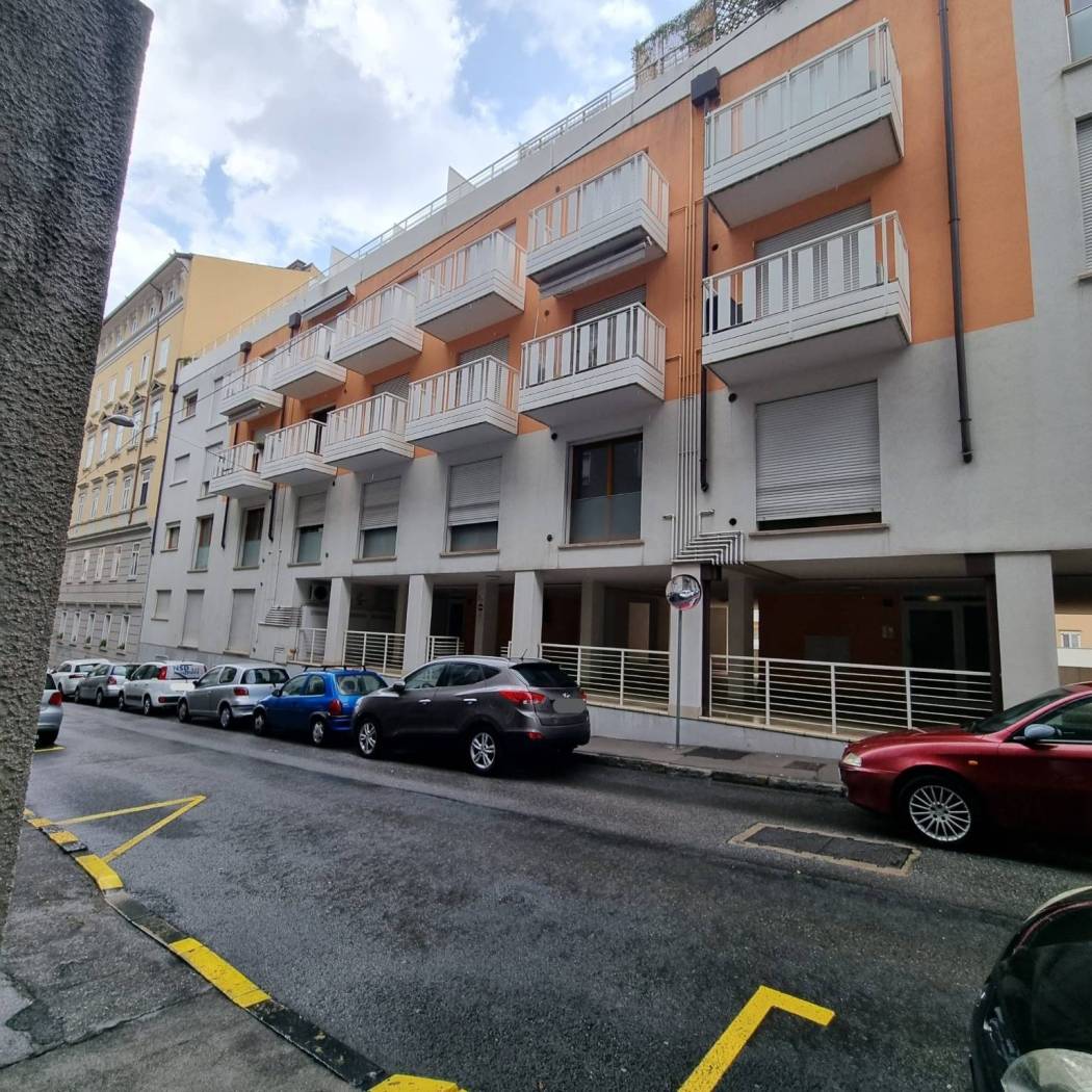 Quadrilocale via Giacomo Matteotti 44, Settefontane, Trieste