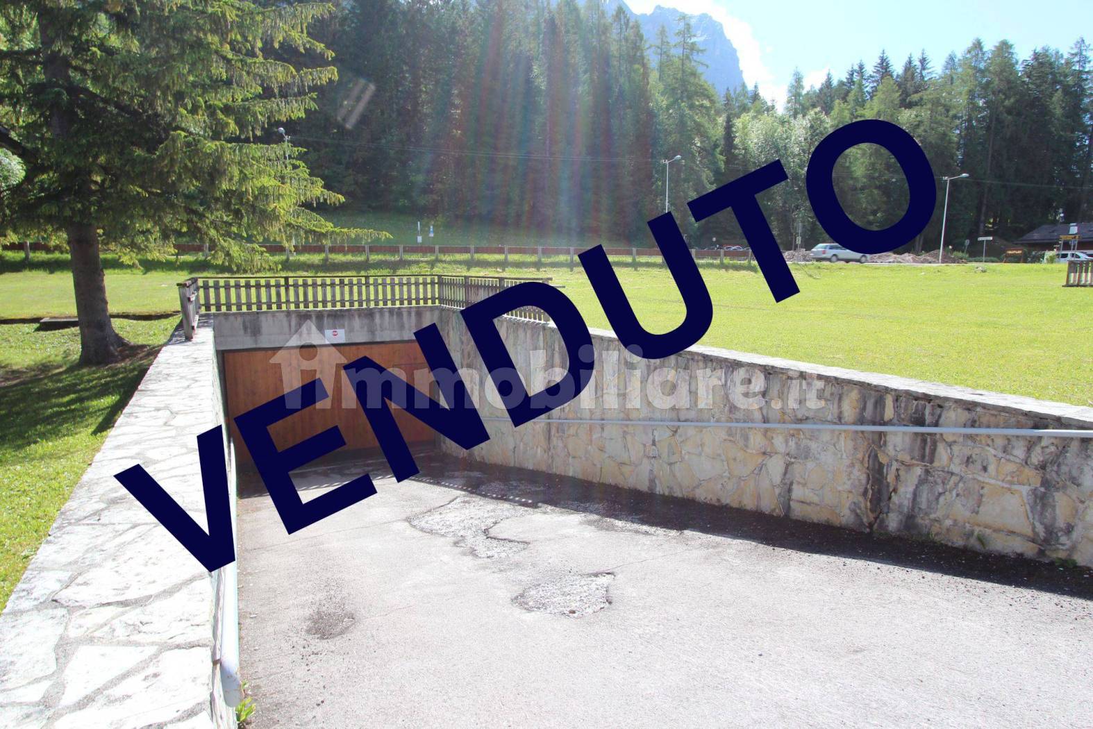 Posto auto - moto in Vendita