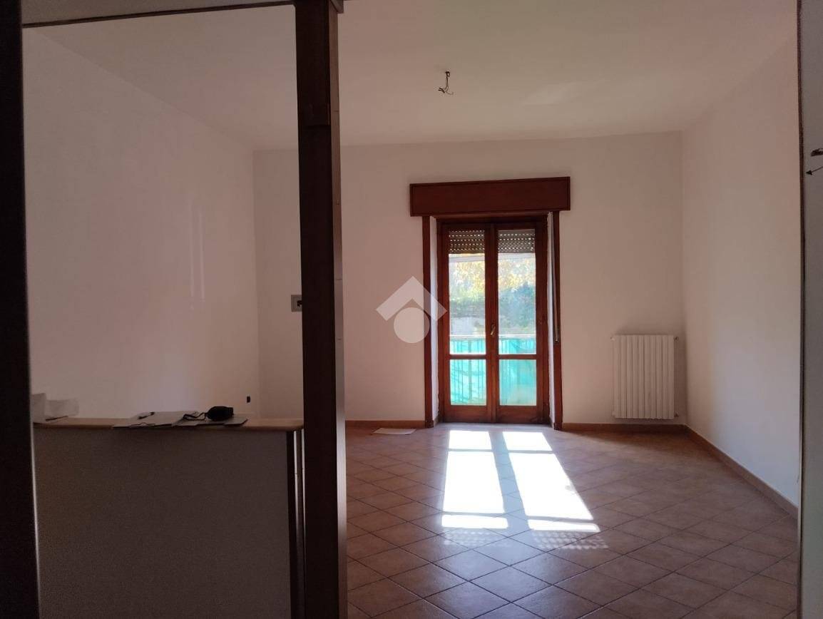 Trilocale via F. Tedesco 223, A. Annarumma, A. Gasperi, F. Tedesco, Avellino