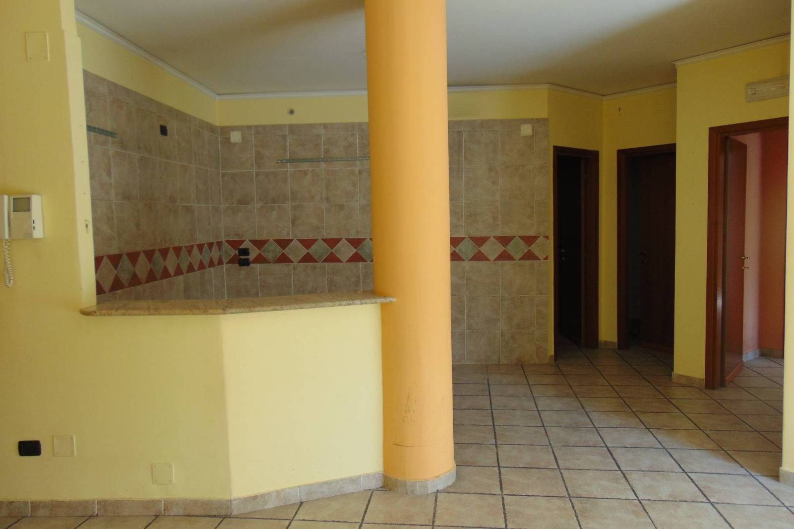 Trilocale via Nazionale delle Puglie, Sirignano