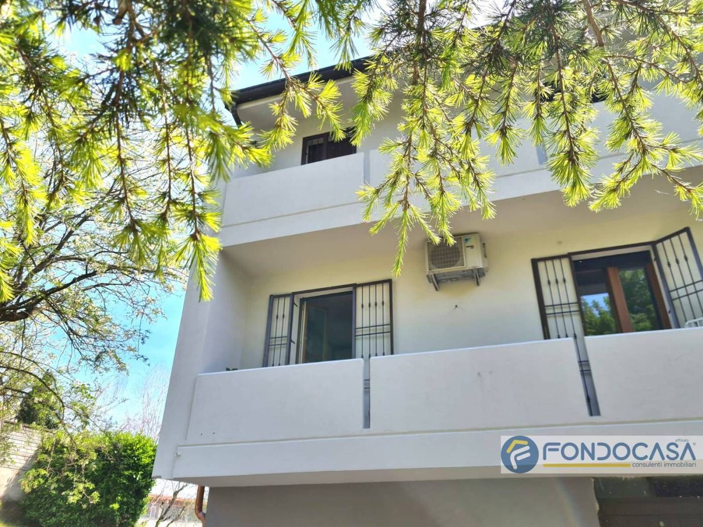 Trilocale via Padova 19, Barlassina