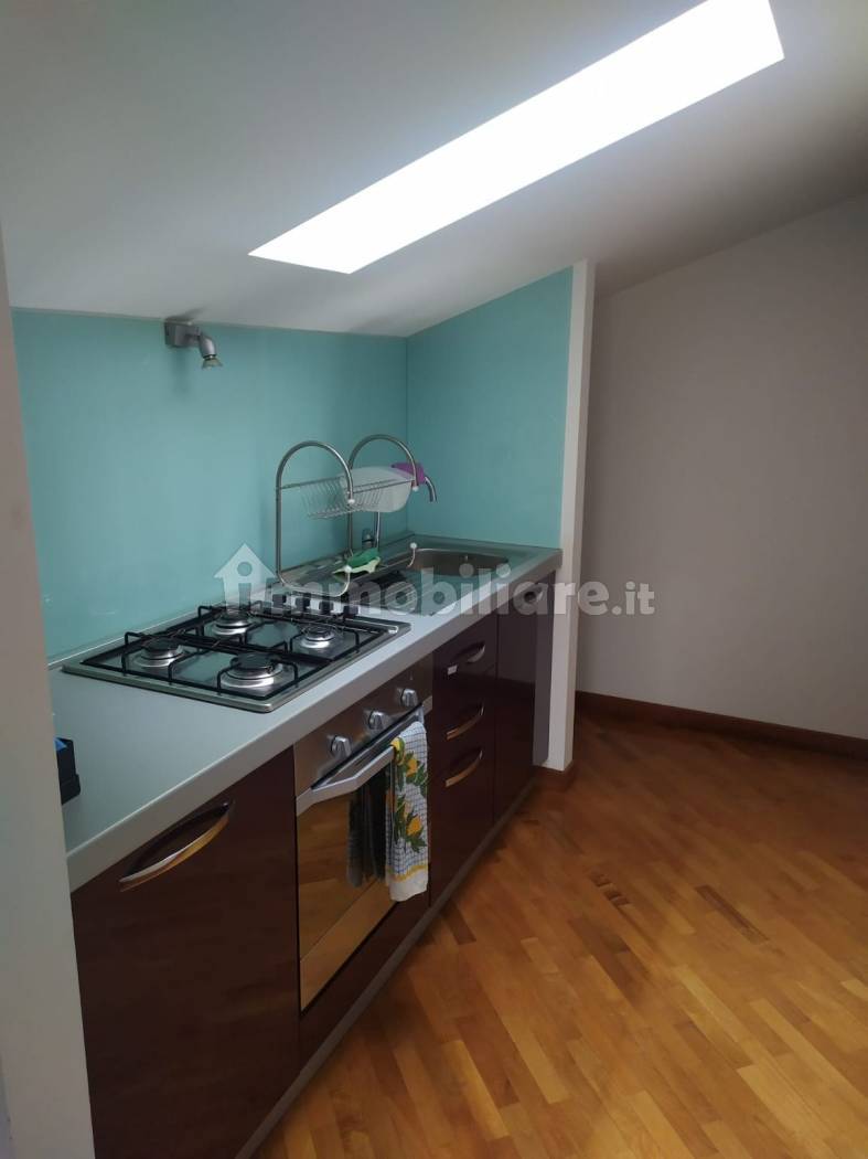 Bilocale via Alessandro Volta, Centro, Terni