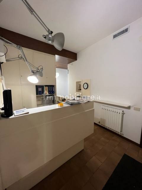 Ufficio - Studio via Francesco Arisi, Cremona, Rif. 103093912 - Immobiliare.it