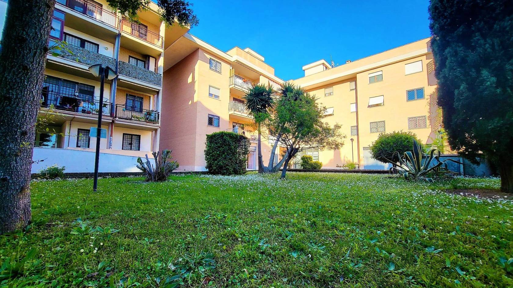 Bilocale via Alberto Lupo 45, Anagnina, Roma