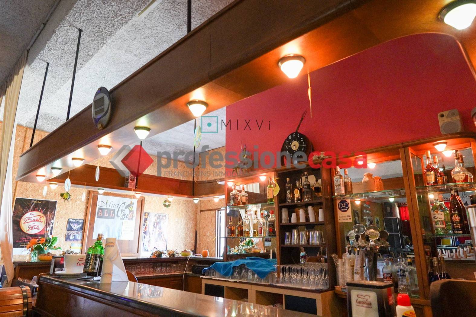 Locale commerciale in Vendita