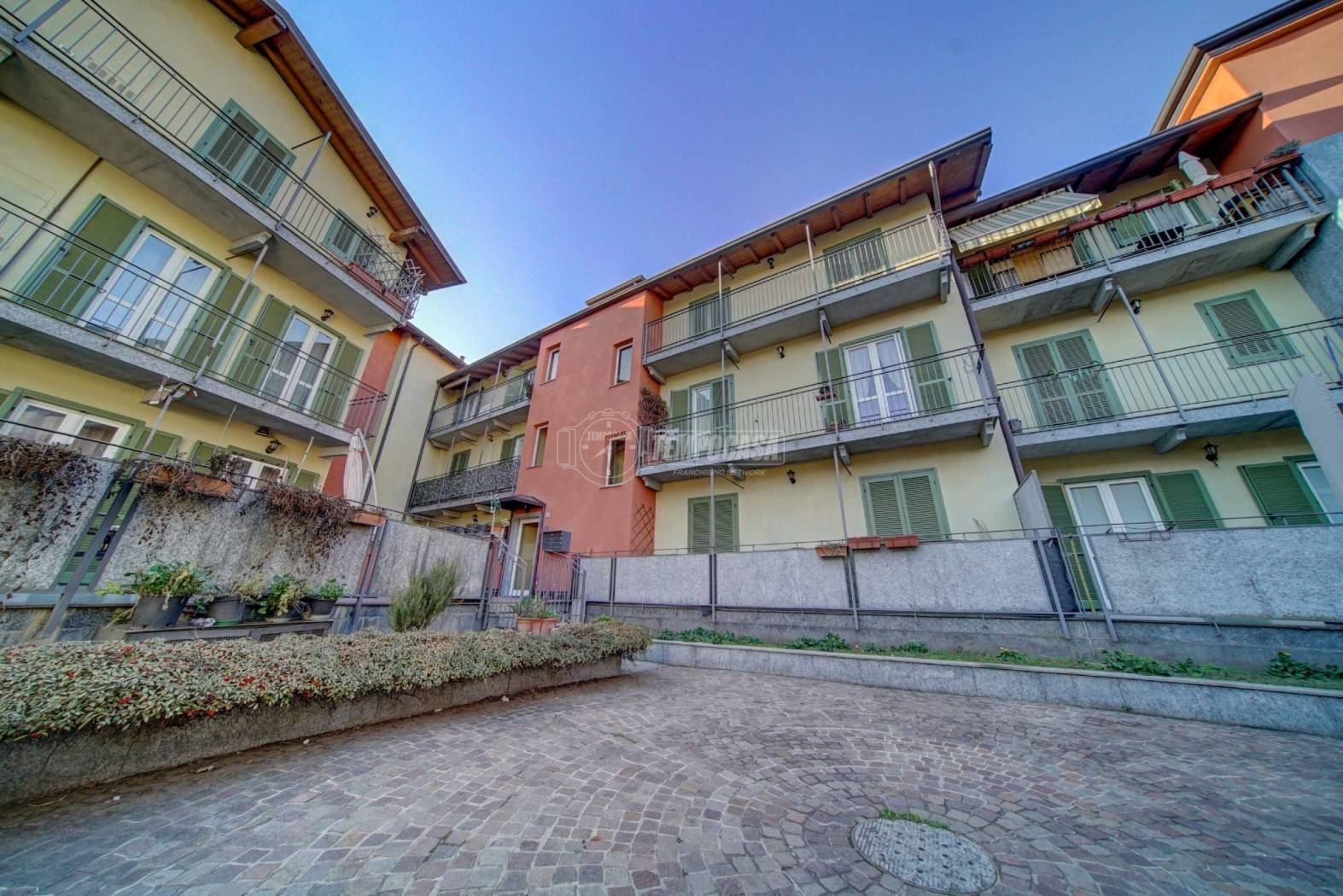 Trilocale via Visconti 4/A, Centro, Somma Lombardo