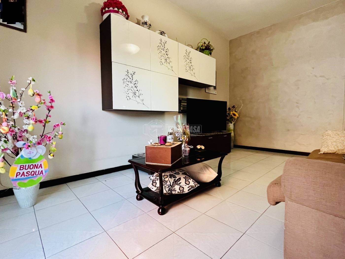 Trilocale da ristrutturare, primo piano, Aversa