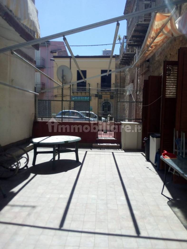 Trilocale via Medici 32, Centro, Sant'Agata di Militello