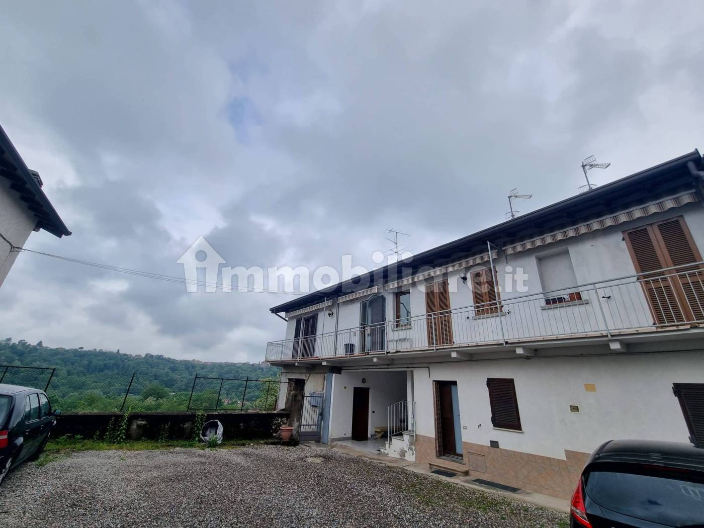 Trilocale via Trento 7, Centro, Malnate