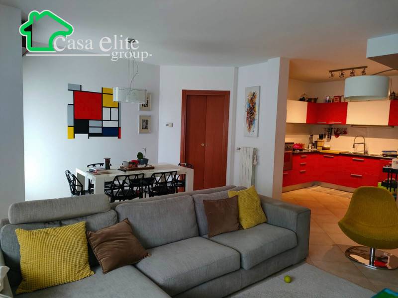 Trilocale via Papa Giovanni Paolo II, Landriano