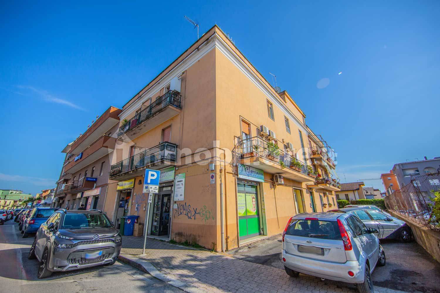 Trilocale via Alessandro Volta, Centro, Aprilia