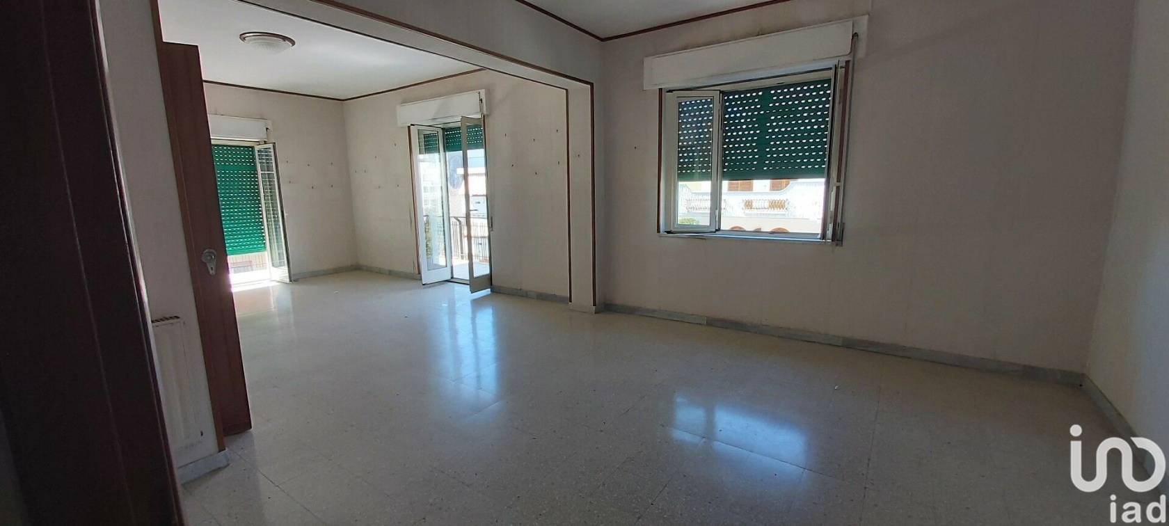 Appartamento via lavagaenza 35, Centro, Amantea