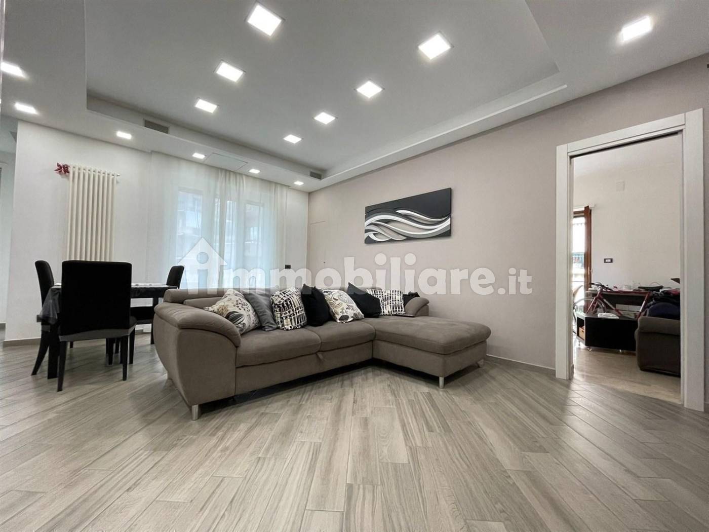 Quadrilocale via Camillo De Nardis, Vomero, Napoli