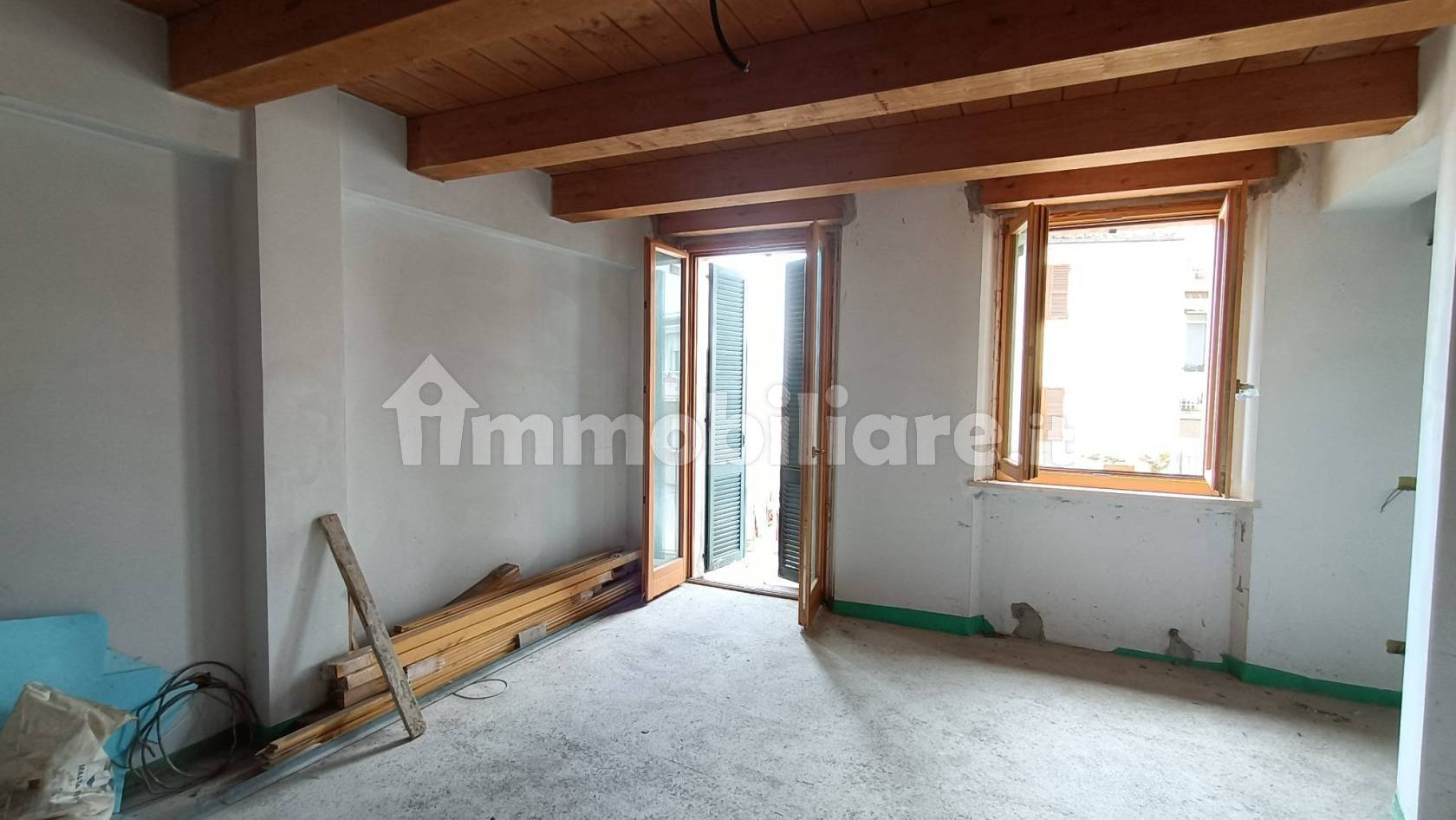 Appartamento da ristrutturare, Centro, Montefano