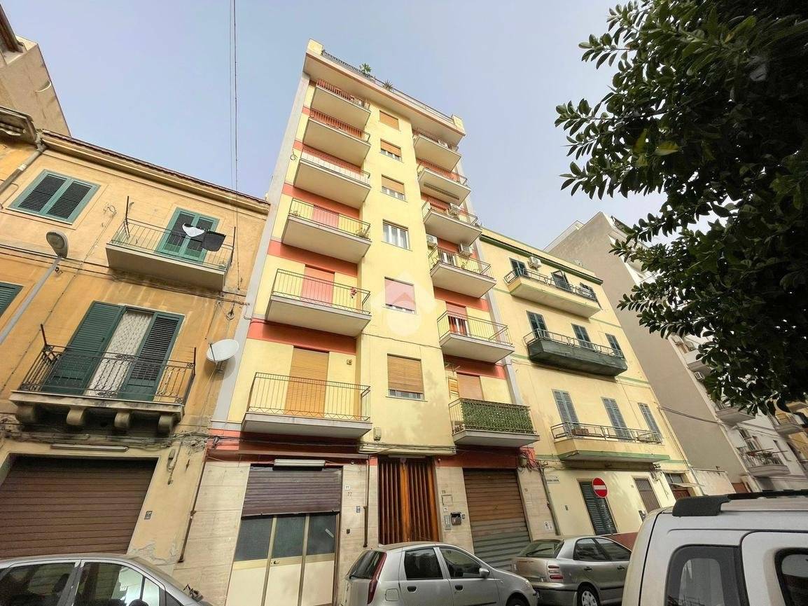 Quadrilocale via Tommaso Aversa 75, Noce, Palermo