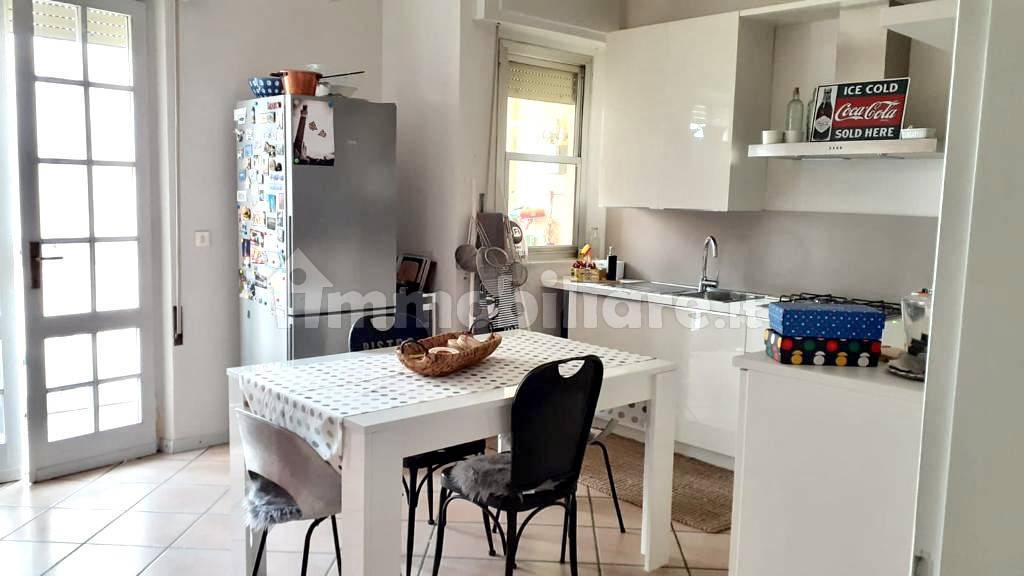 Trilocale via Giorgio Susani, Due Pini - Te Brunetti, Mantova