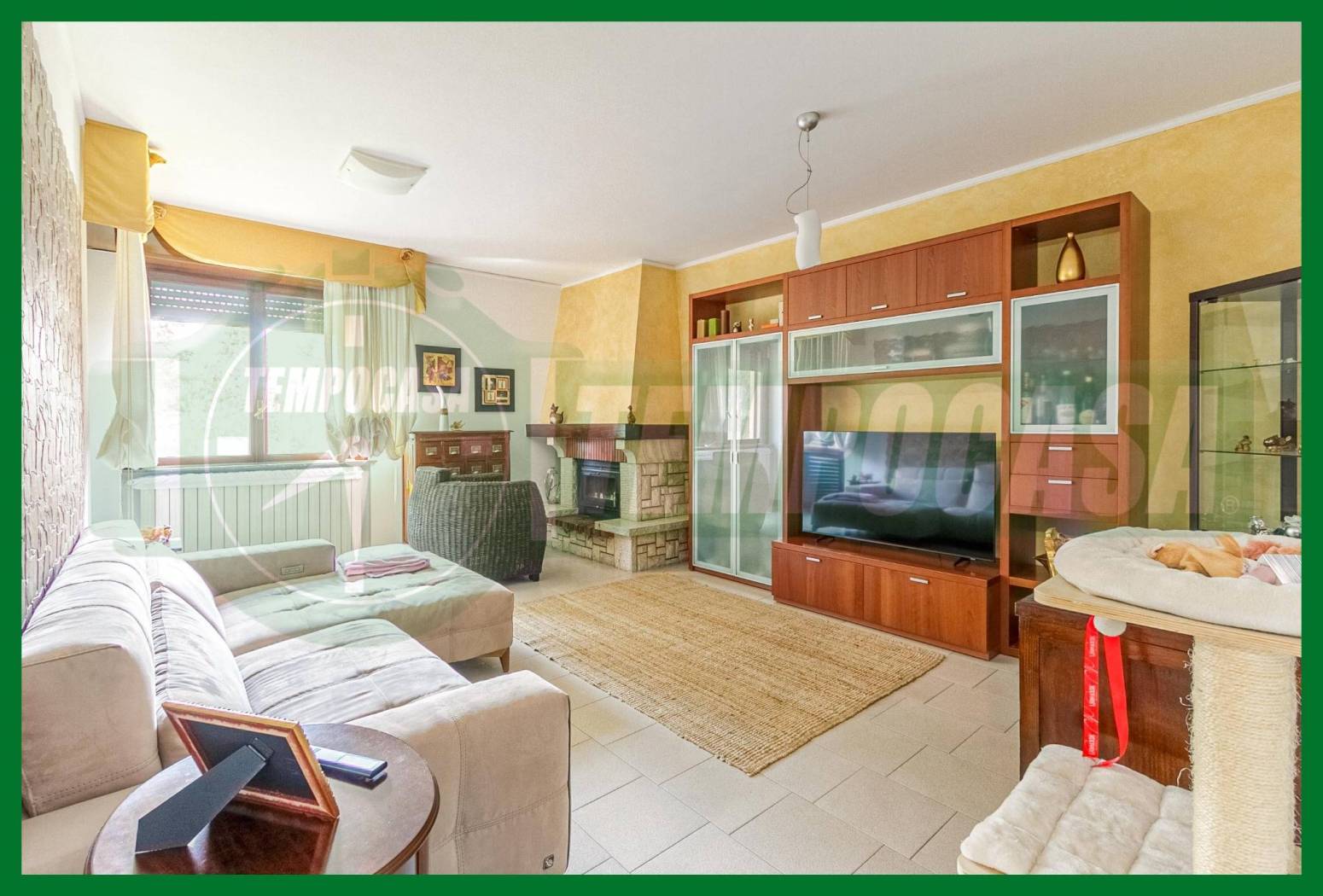 Trilocale via Guglielmo Marconi, Centro, Ferno