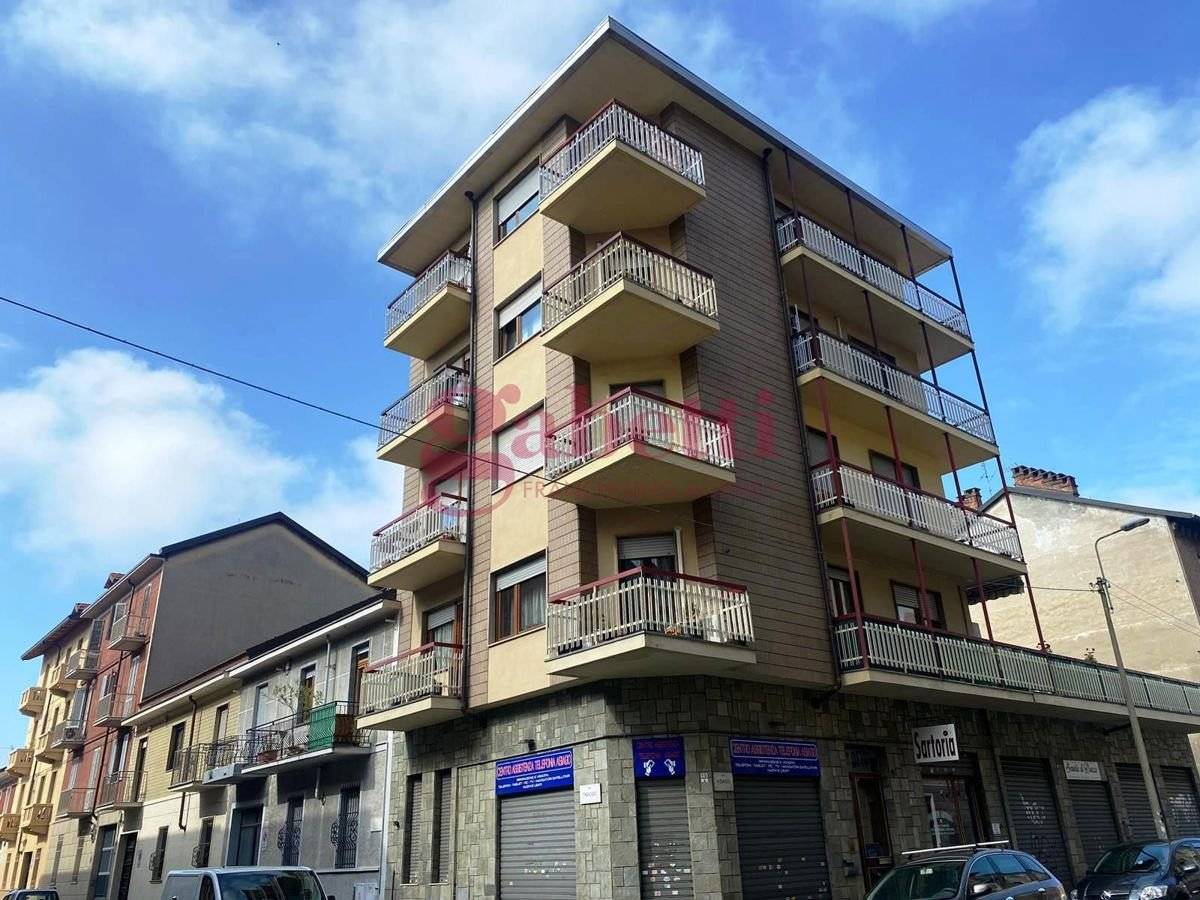 Quadrilocale via Asiago, 19, Pozzo Strada, Torino