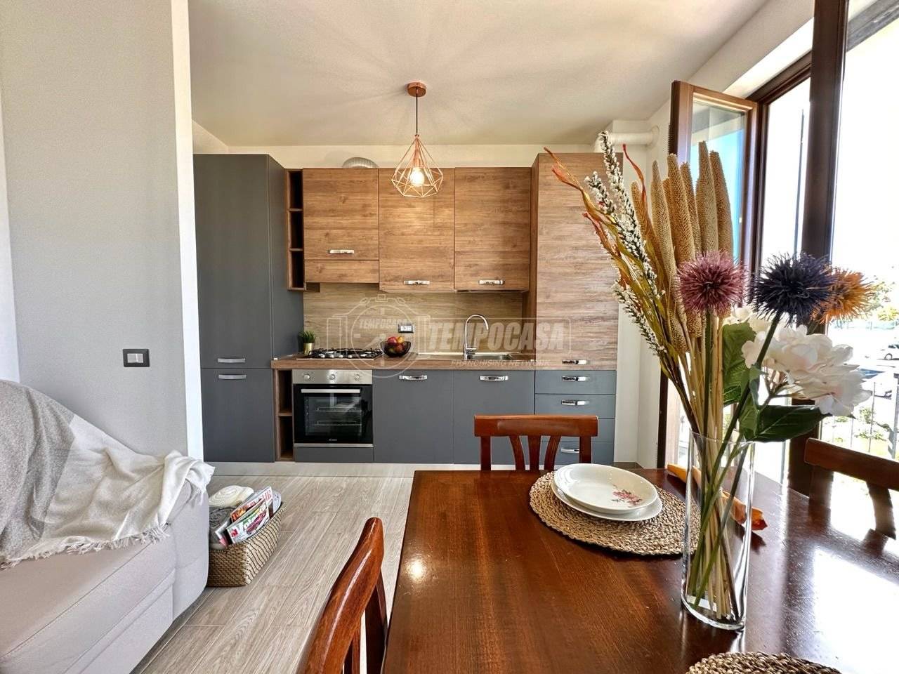 Trilocale via Tersatto 4, Centro, Loreto