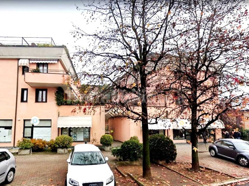 Locale commerciale via San Rocco, 34, 22066, Mariano Comense, Rif ...