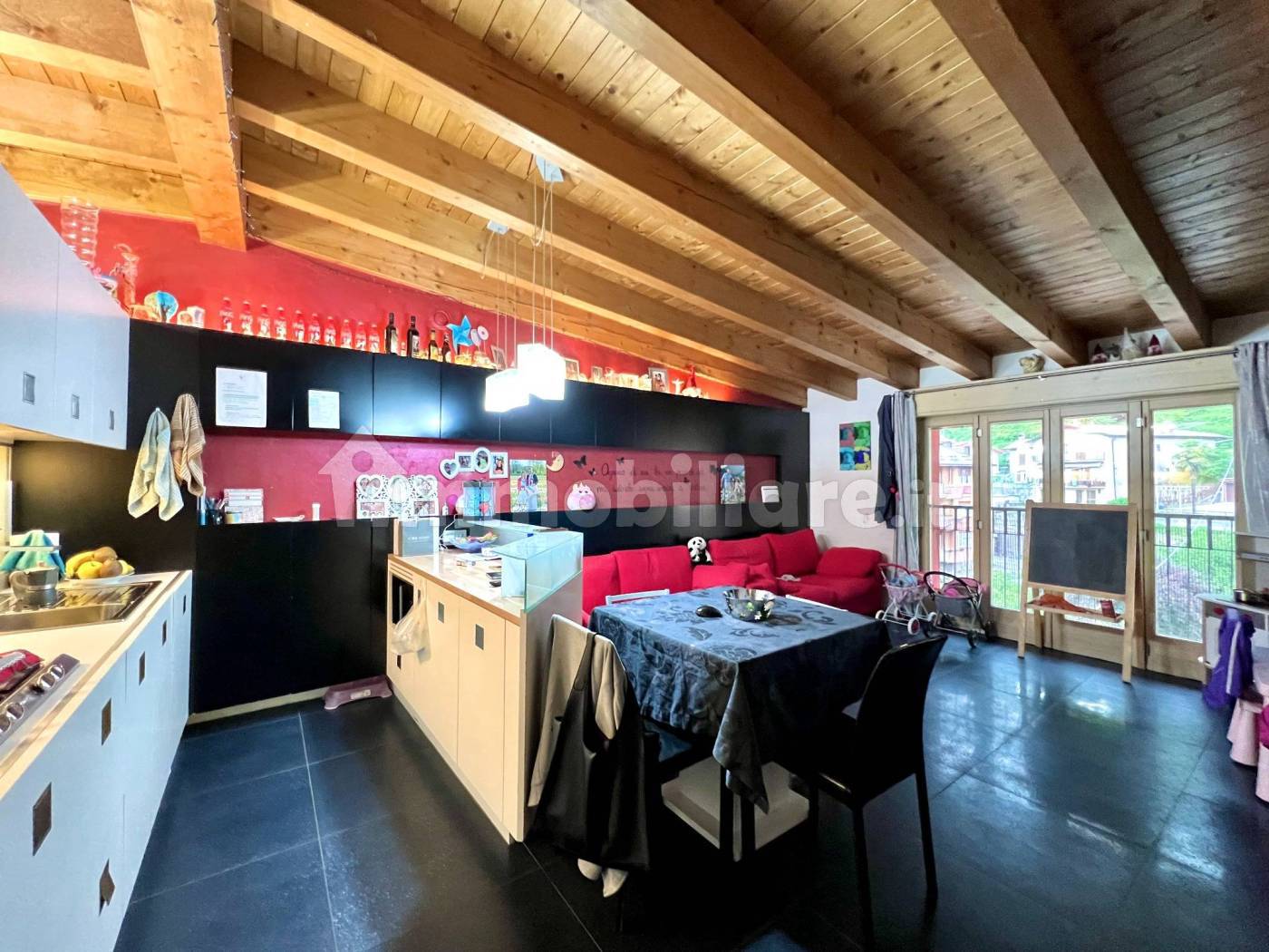 Trilocale via Provinciale, Centro, Albino