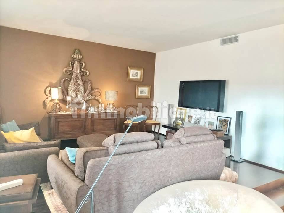 Appartamento via Santa Franca 33, Centro Storico, Piacenza