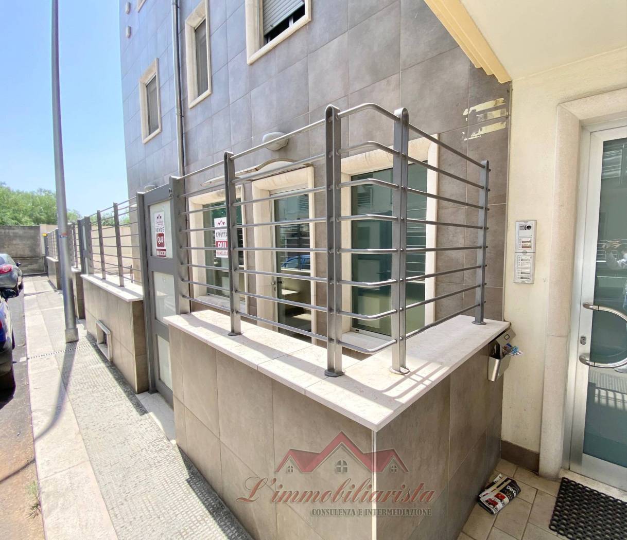 Locale commerciale in Vendita