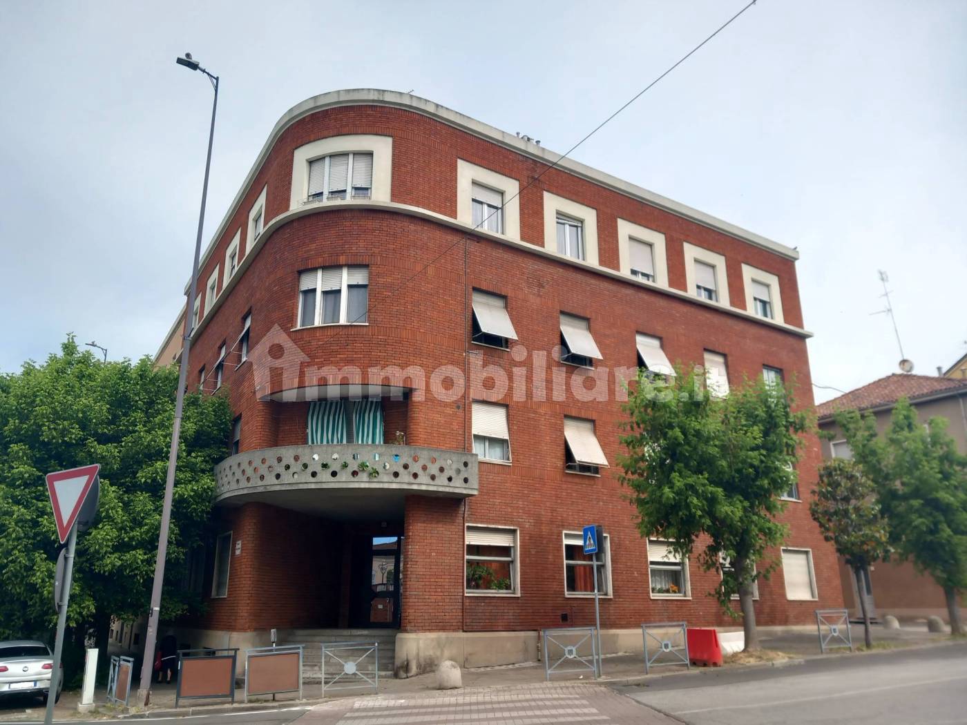 Trilocale piazza Porta Torino 19, Corso Torino, Asti