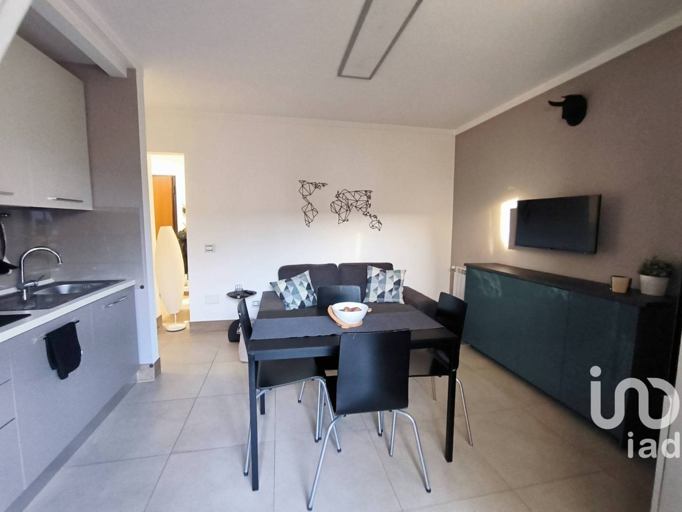 Trilocale corso San Vito, Centro, Mascalucia