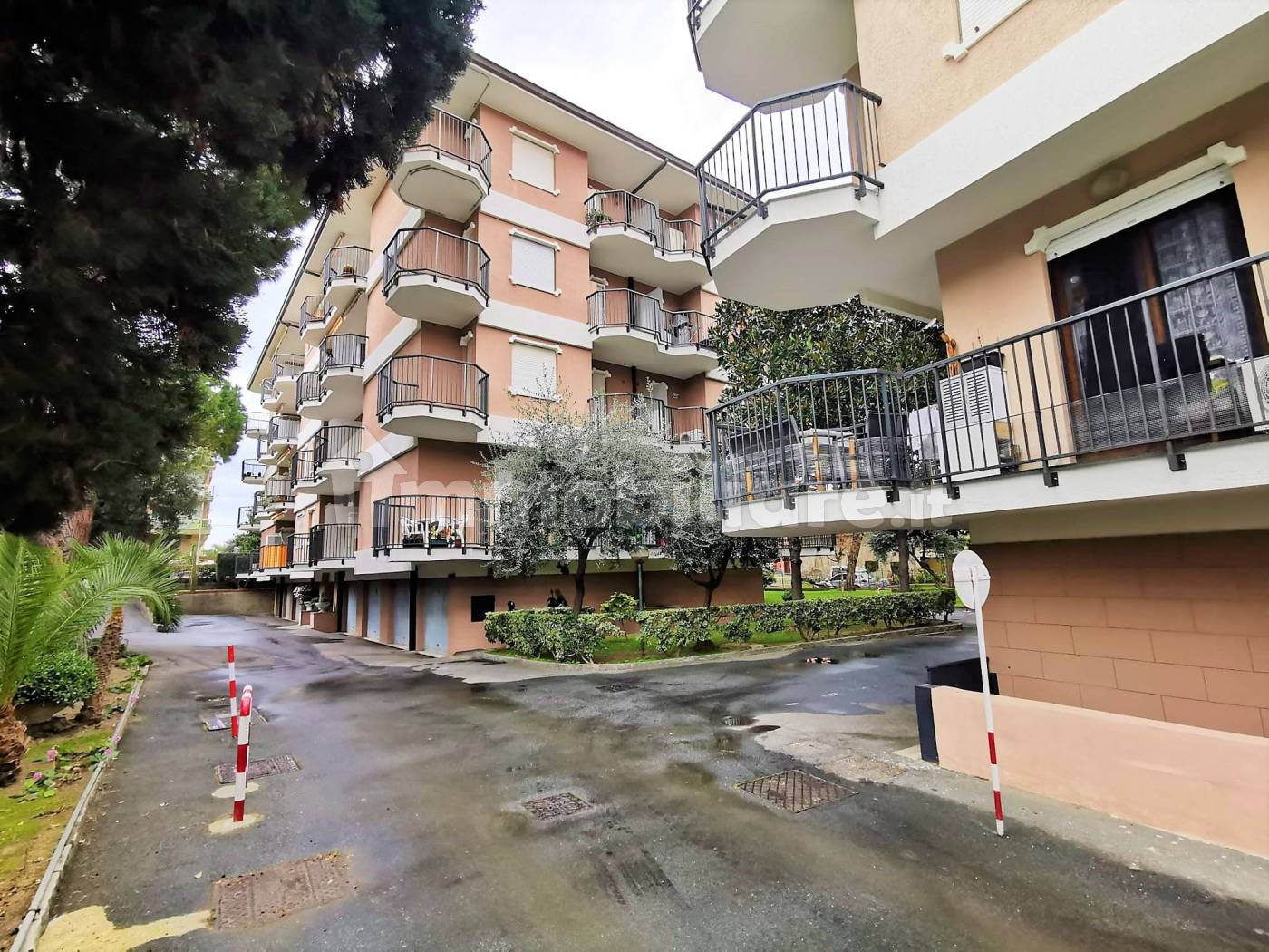 Trilocale via Aurelia 24, Piani di Borghetto, Ospedale, Bordighera