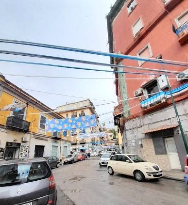 Bilocale via Tommaso Cornelio, San Carlo All'Arena, Napoli