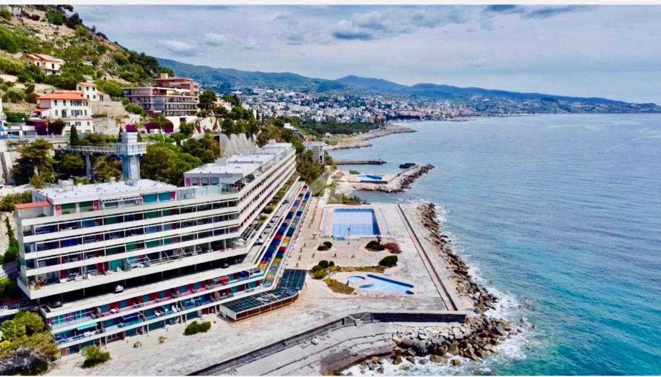 Monolocale via aurelia levante 64, Ospedaletti