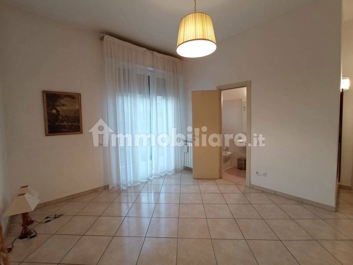 Quadrilocale via Petrarca, 15, Porta Santo Spirito - Stazione, Arezzo