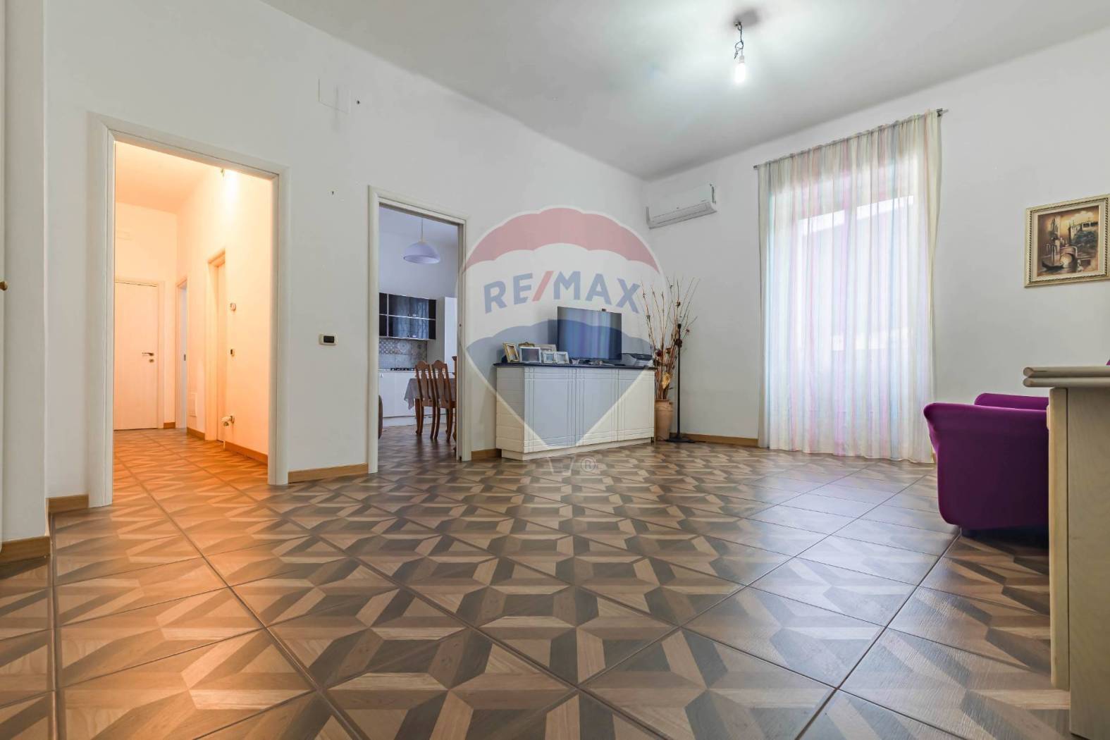 Trilocale via Apulia 1/A, Japigia, Bari