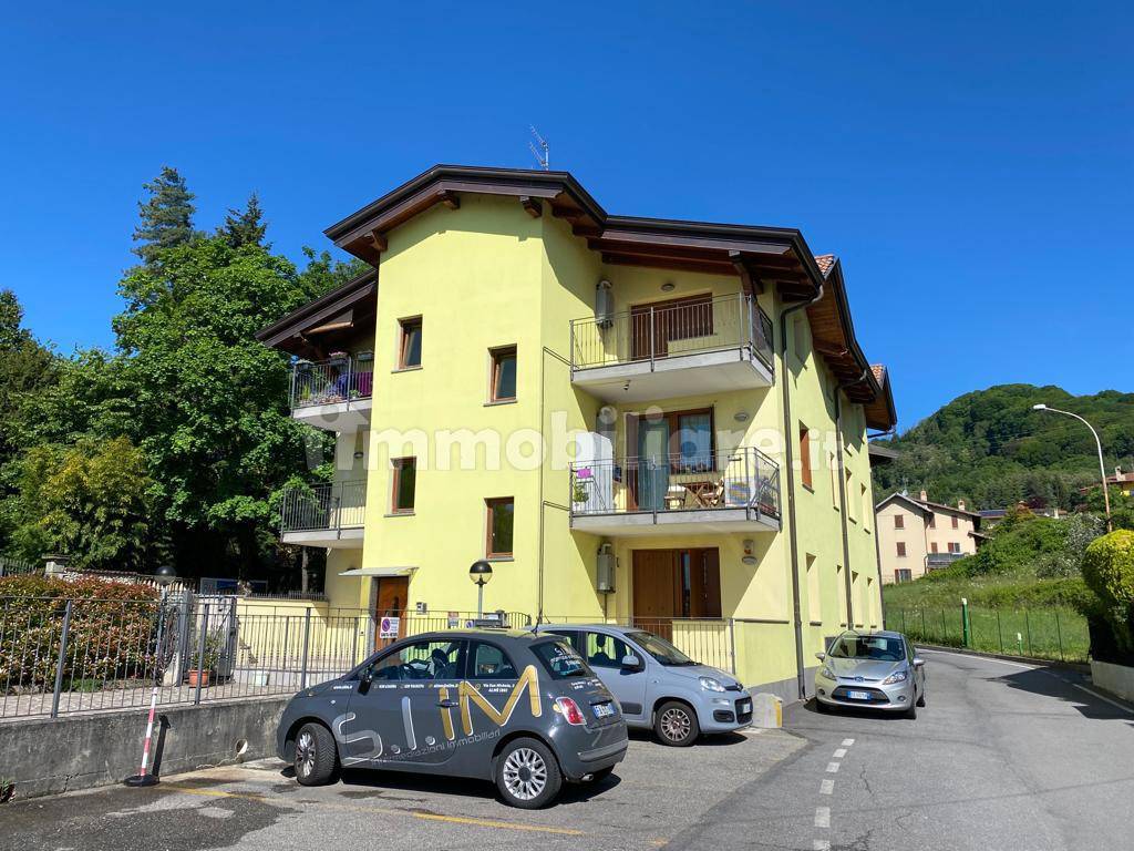 Trilocale via Adamello, Centro, Almenno San Salvatore