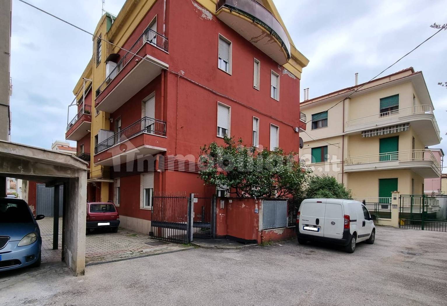 Quadrilocale via Giambattista Tiepolo 13, Viale Bovio - Piazza Duca degli Abruzzi, Pescara