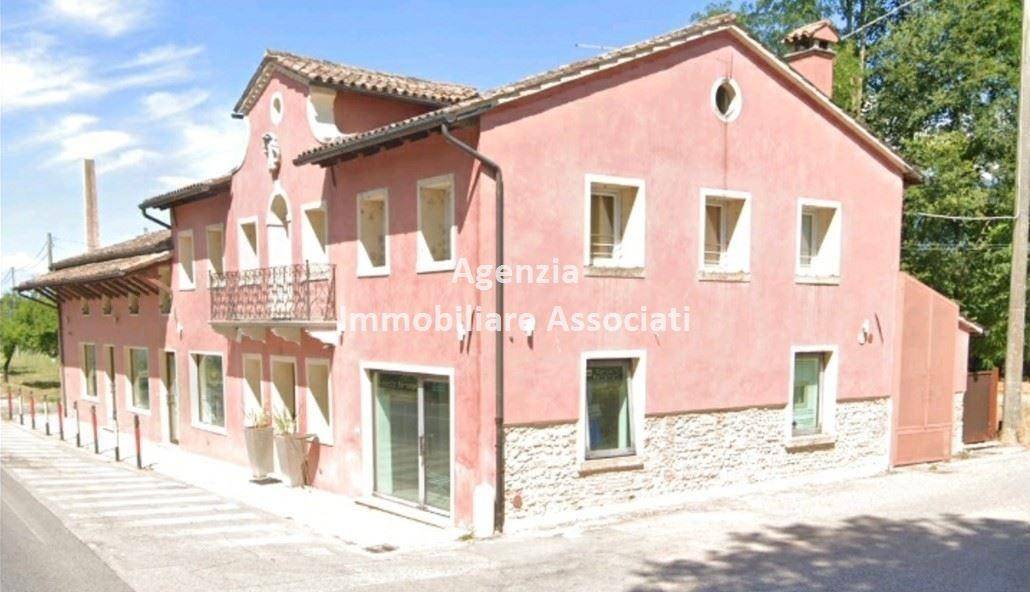 Appartamento via Bassanese, Centro, Asolo