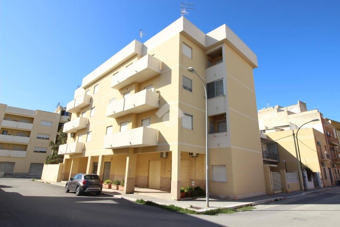 Appartamento via Laureato Alestra 1, Centro, Trapani
