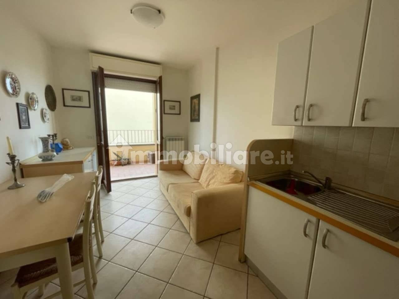 Trilocale via Battistoni, Baia Metauro, Fano