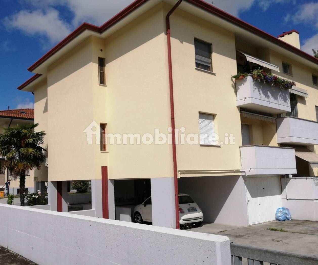 Trilocale via degli Aceri, Centro, Codroipo