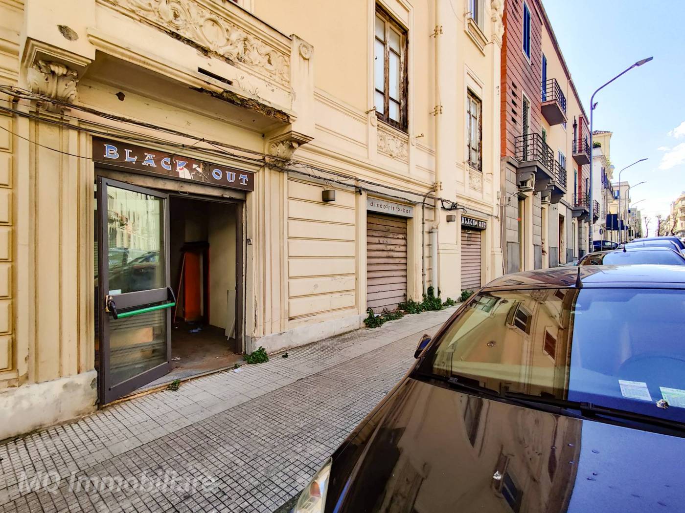 Locale commerciale in Vendita