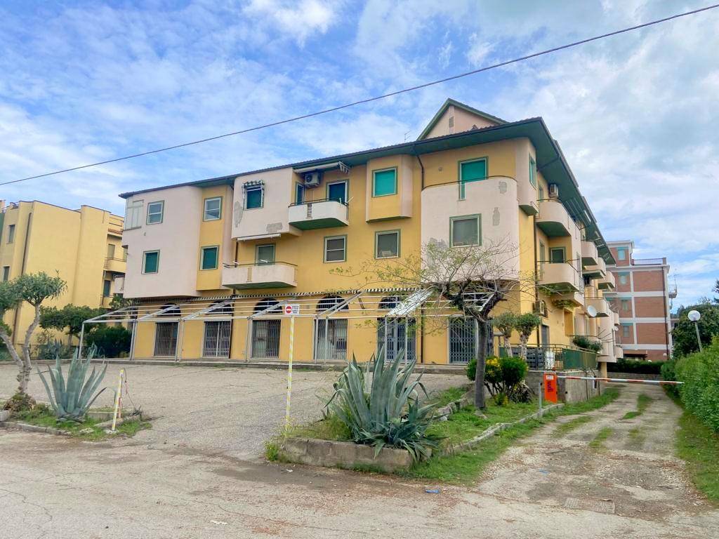 Trilocale buono stato, secondo piano, Lido Campomarino, Campomarino