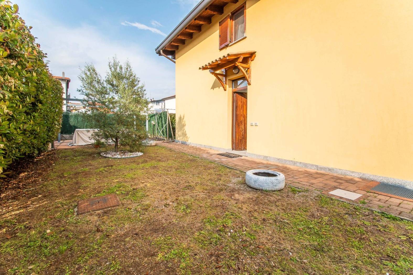 Trilocale via Giuseppe Ungaretti, Centro, Limido Comasco